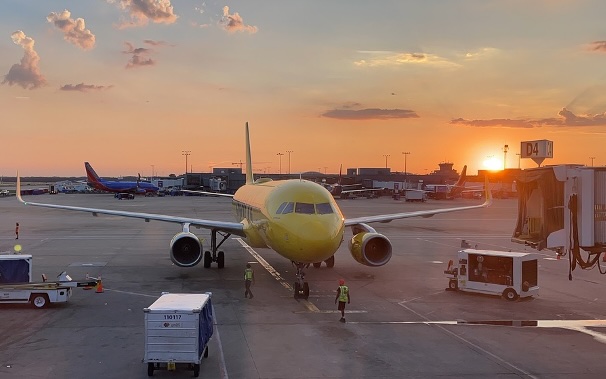 3 ways Spirit Airlines falls short of its brand potential - MB Piland ...